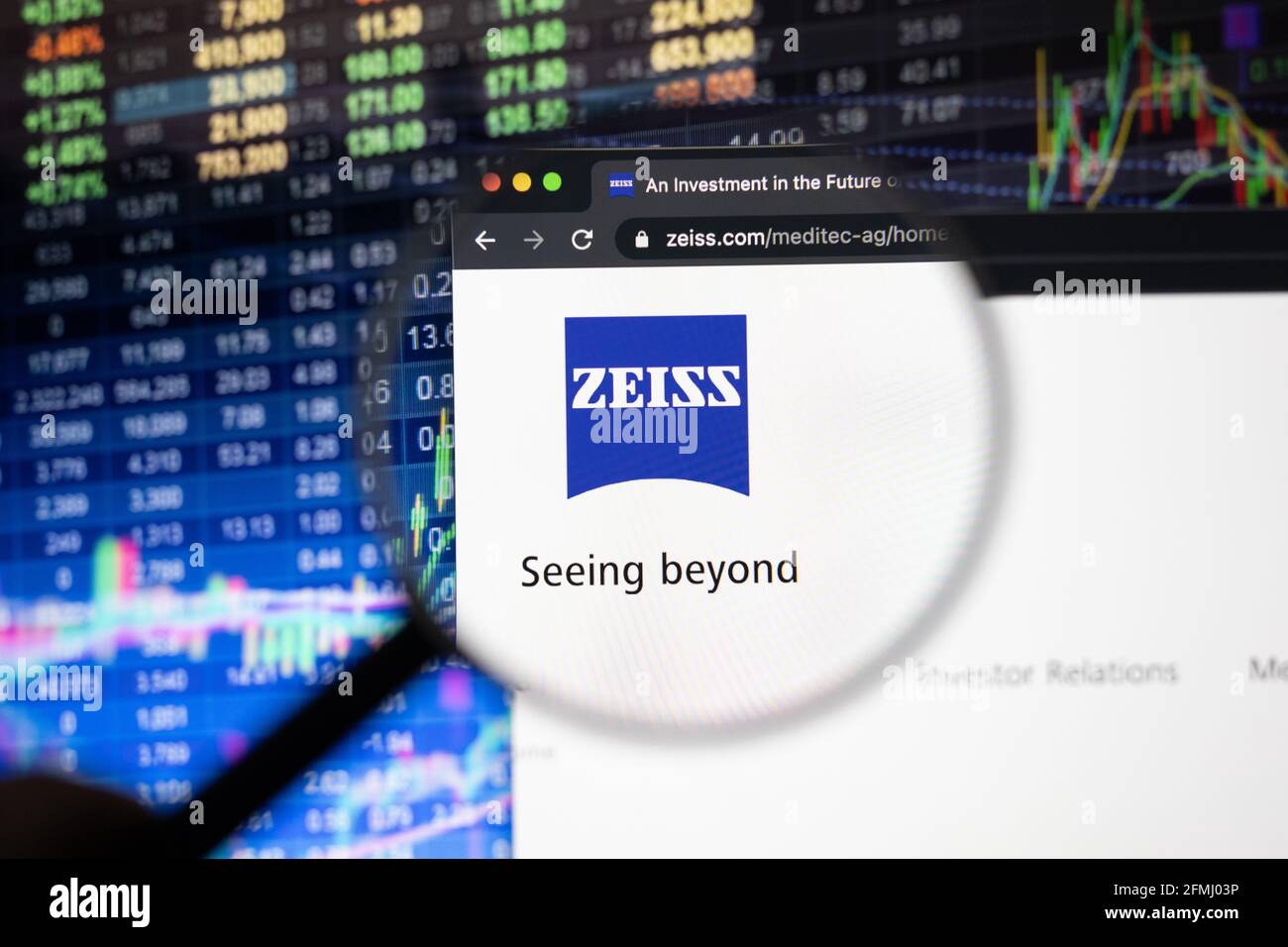 Zeiss logo hi-res stock photography and images - Alamy