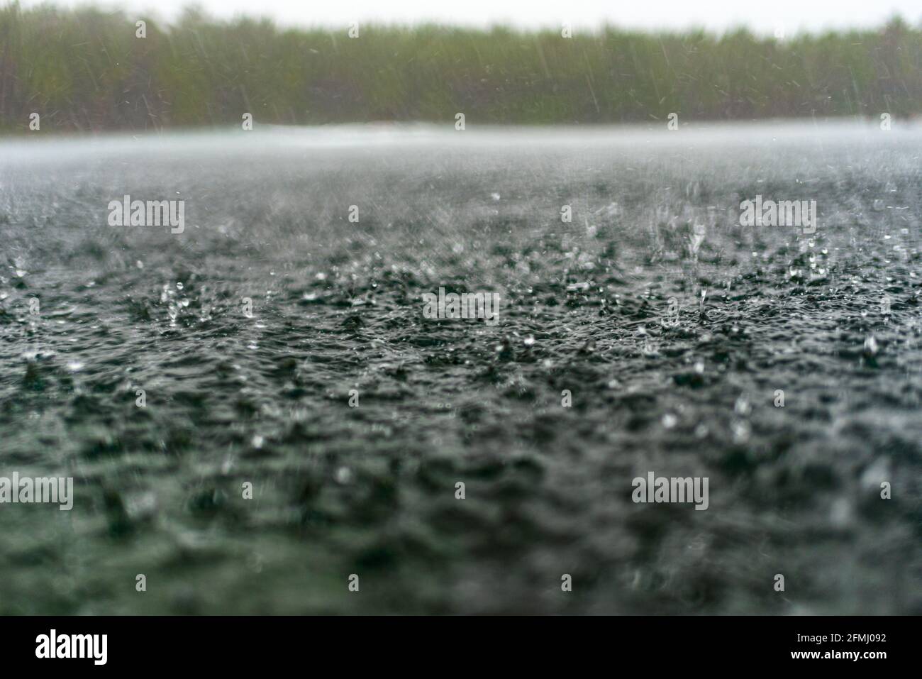Droplets Hitting The Water Surface Ocean Sea Rain Drops Stock Photo - Alamy