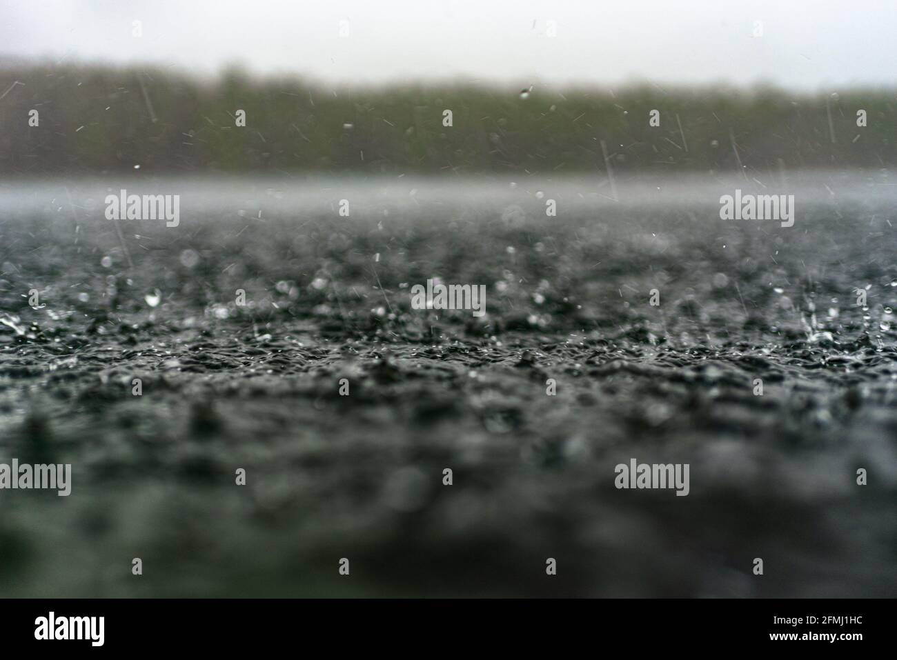 Droplets Hitting The Water Surface Ocean Sea Rain Drops Stock Photo - Alamy