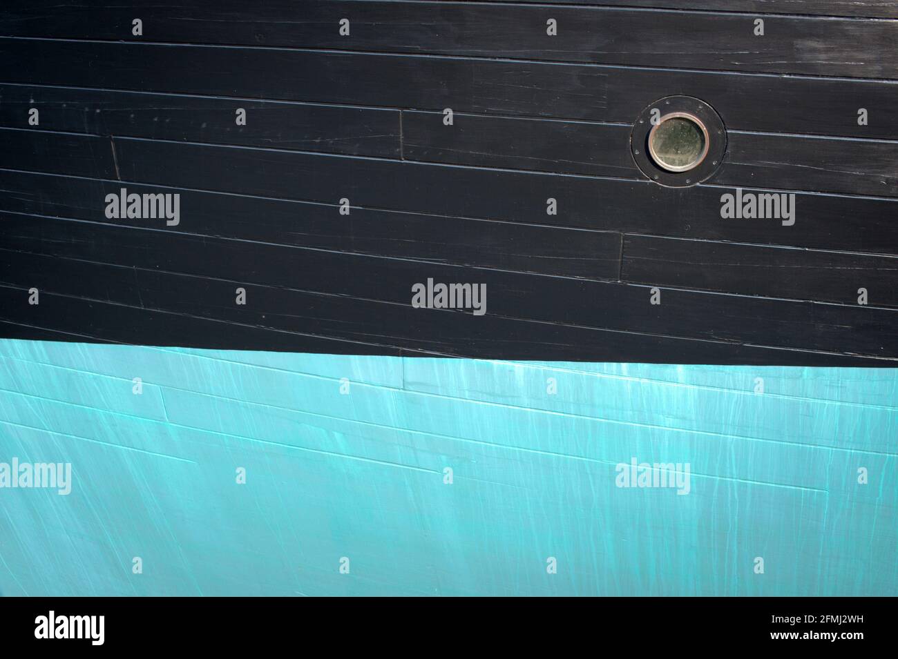 Port hole ships hi-res stock photography and images - Alamy