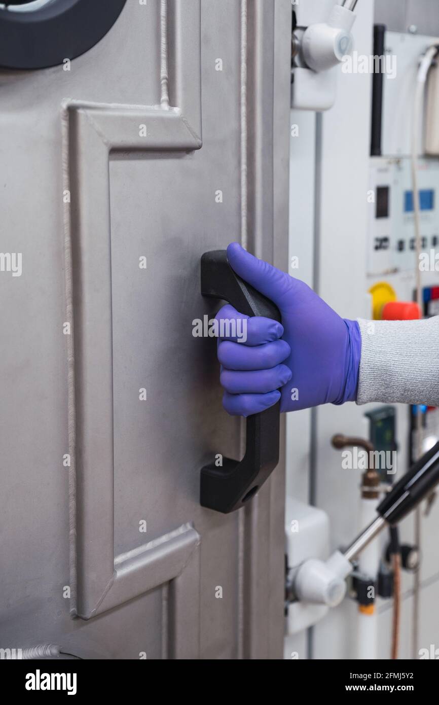 Biosafety hi-res stock photography and images - Alamy