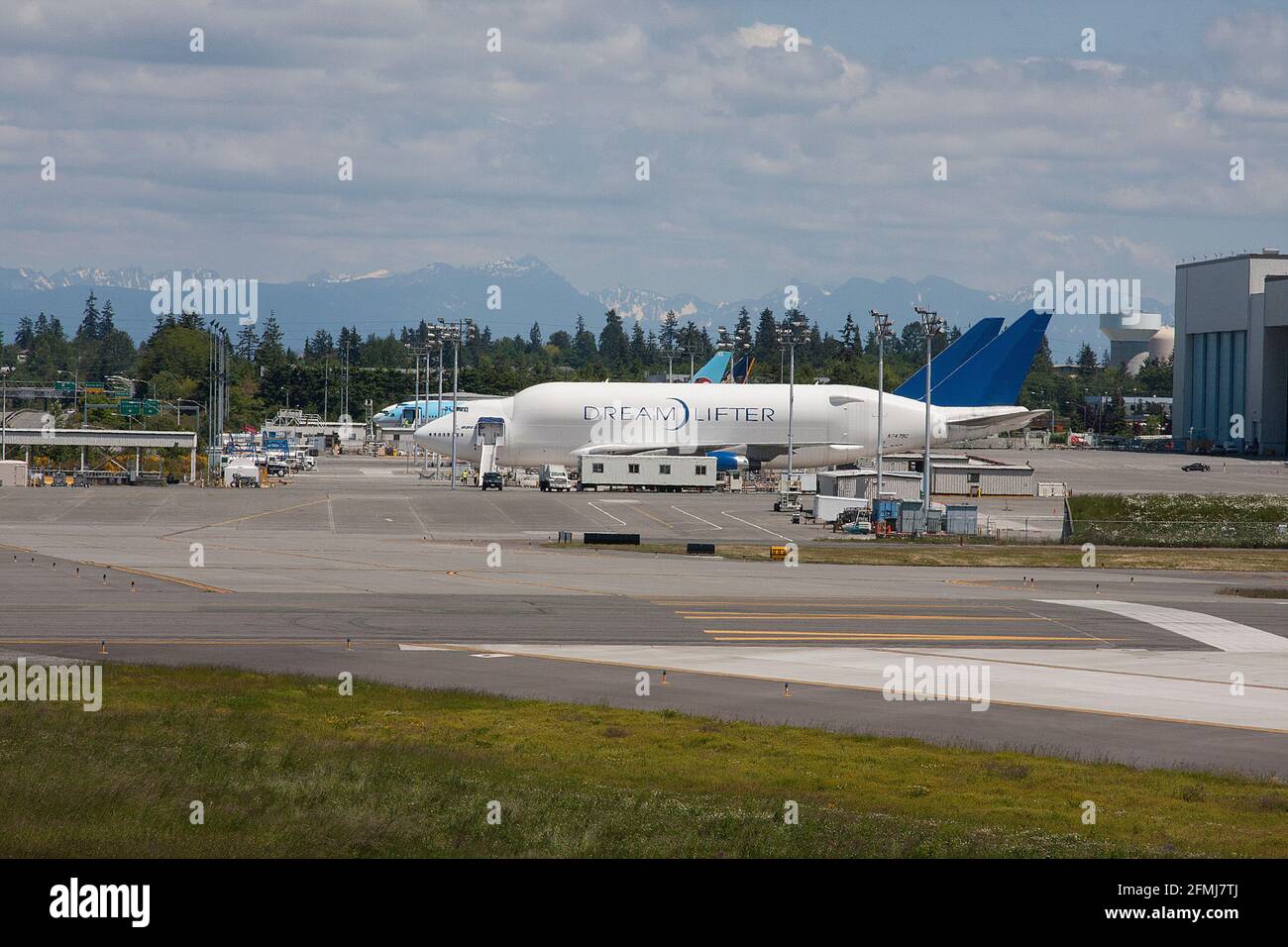 Boeing factory at Paine Field, Everett Stock Photo - Alamy
