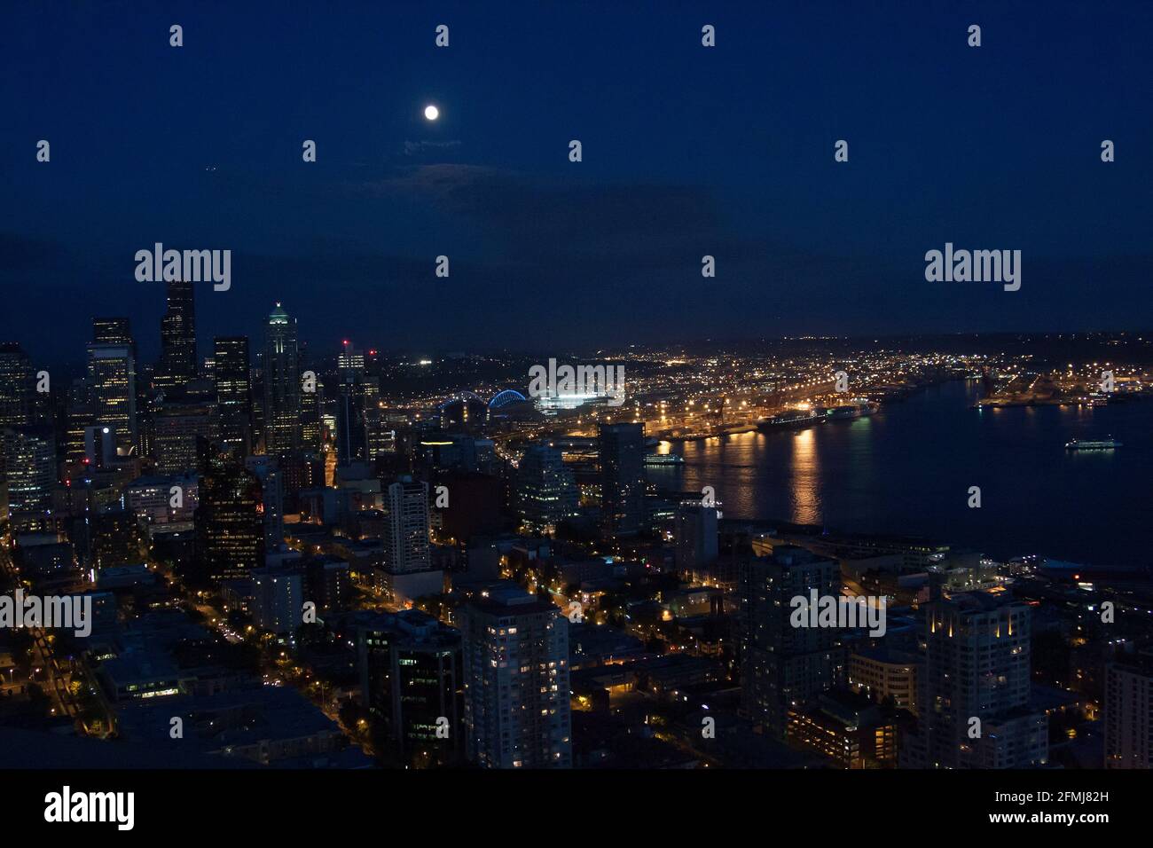 Seattle by night from the viewing platform of the Space Needle Stock ...