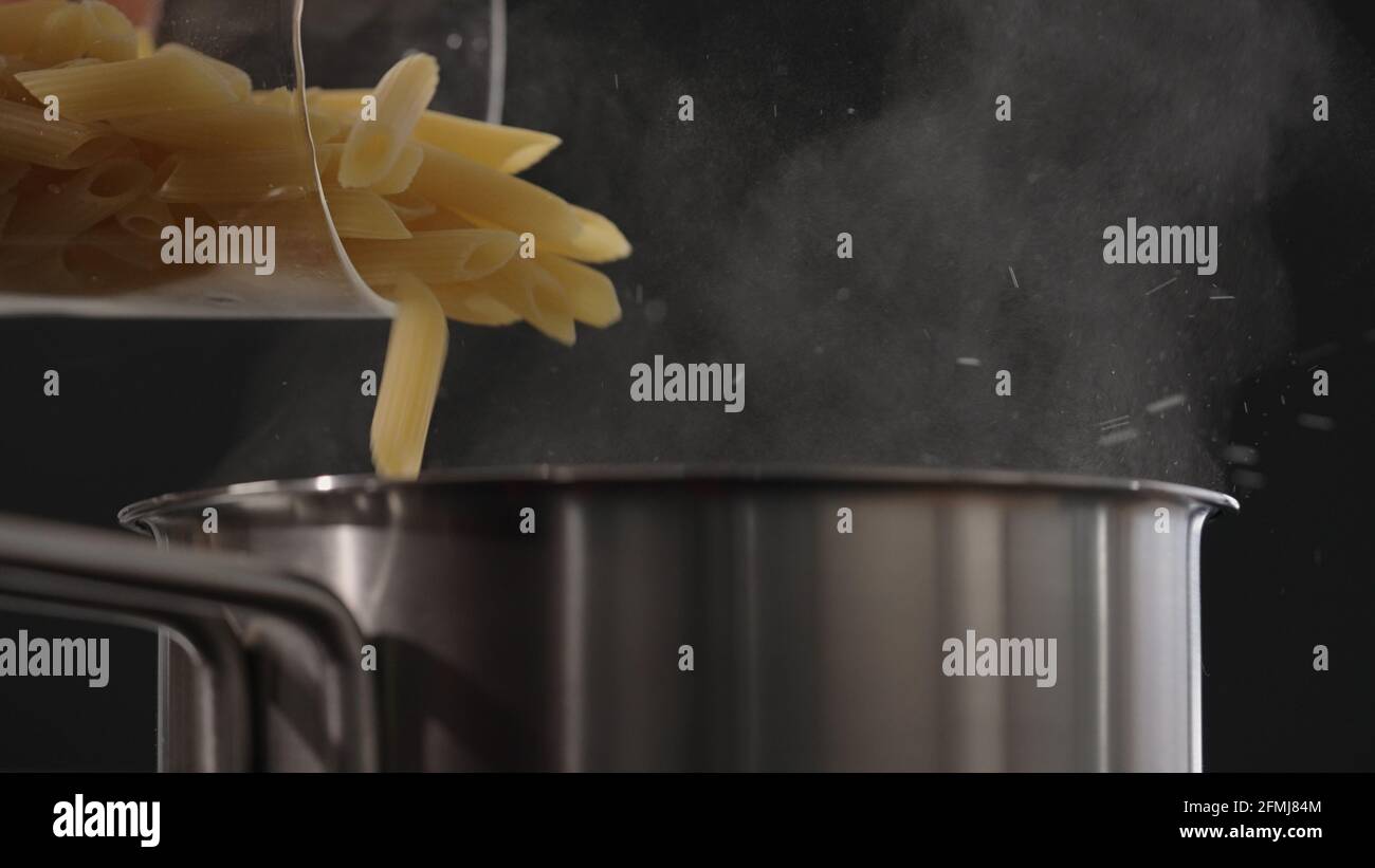 Pasta pot falling hi-res stock photography and images - Alamy