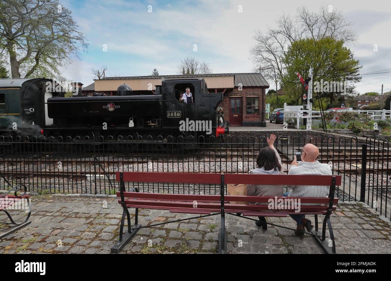 Tenterden, UK. 10th May 2021. Back on track. Volunteer crew back in the ...