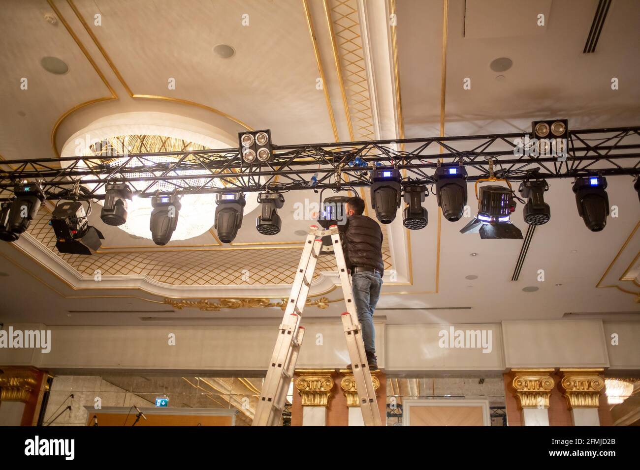 Concert stage set up hi-res stock photography and images - Alamy