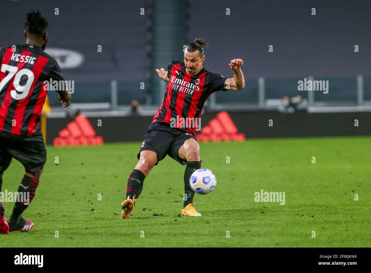 Zlatan ibrahimović juventus hi-res stock photography and images - Alamy