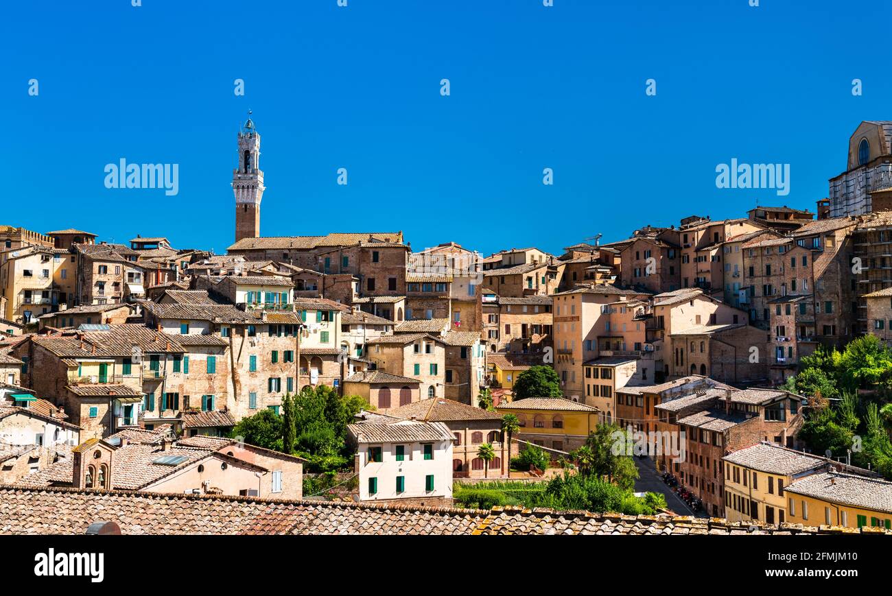 Medieval town siena cathedral skyline hi-res stock photography and ...