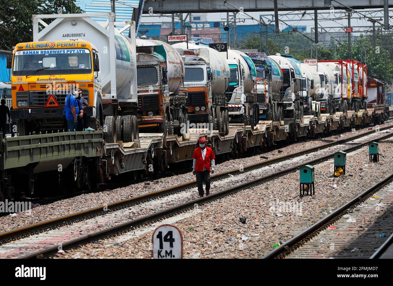 Oxygen express hi-res stock photography and images - Alamy