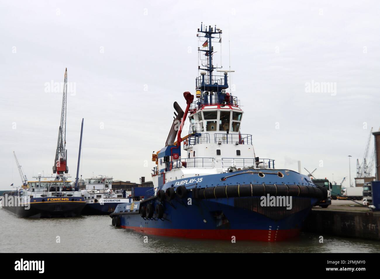 Rotterdam terminal vlaardingen hi-res stock photography and images - Alamy