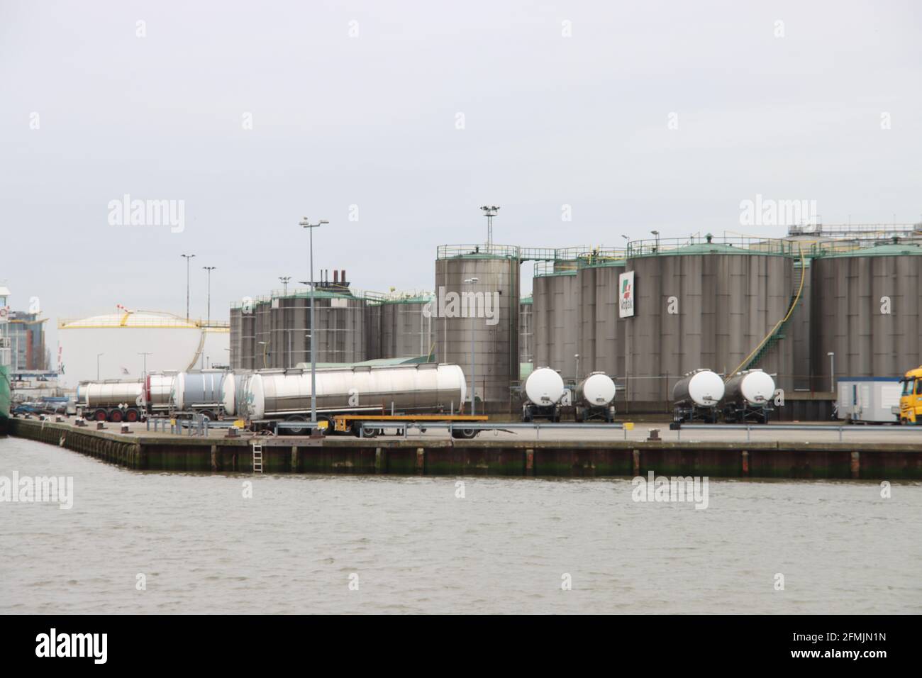 Vopak terminal vlaardingen hi-res stock photography and images - Alamy