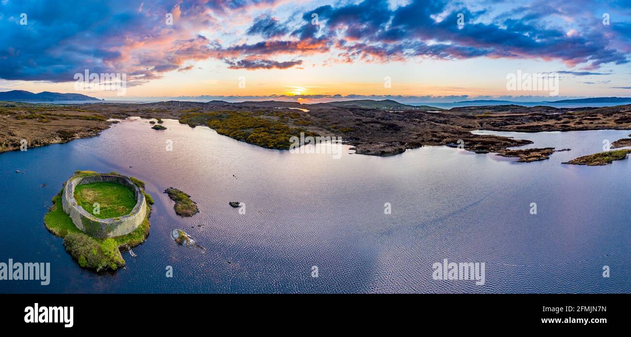 Aerial view of Doon Fort by Portnoo - County Donegal - Ireland Stock ...