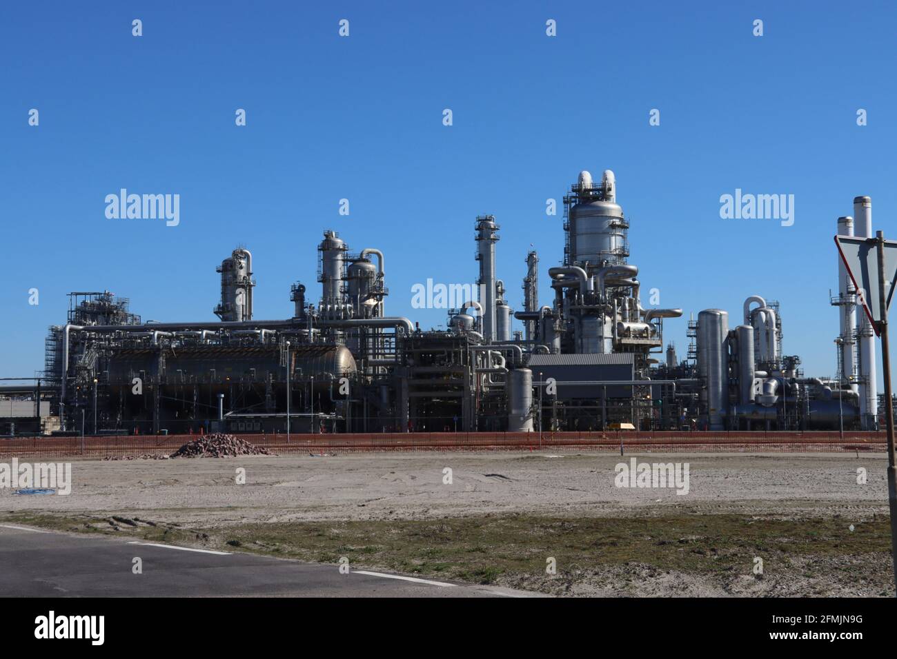 Chemical plant in the Botlek Harbor in the port of Rotterdam Stock ...