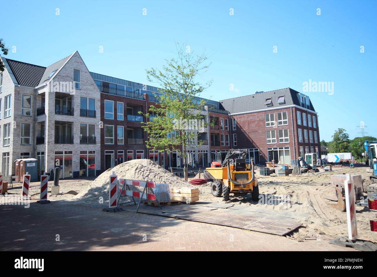 Contstruction of new center in the town Zevenhuizen as part of Zuidplas ...