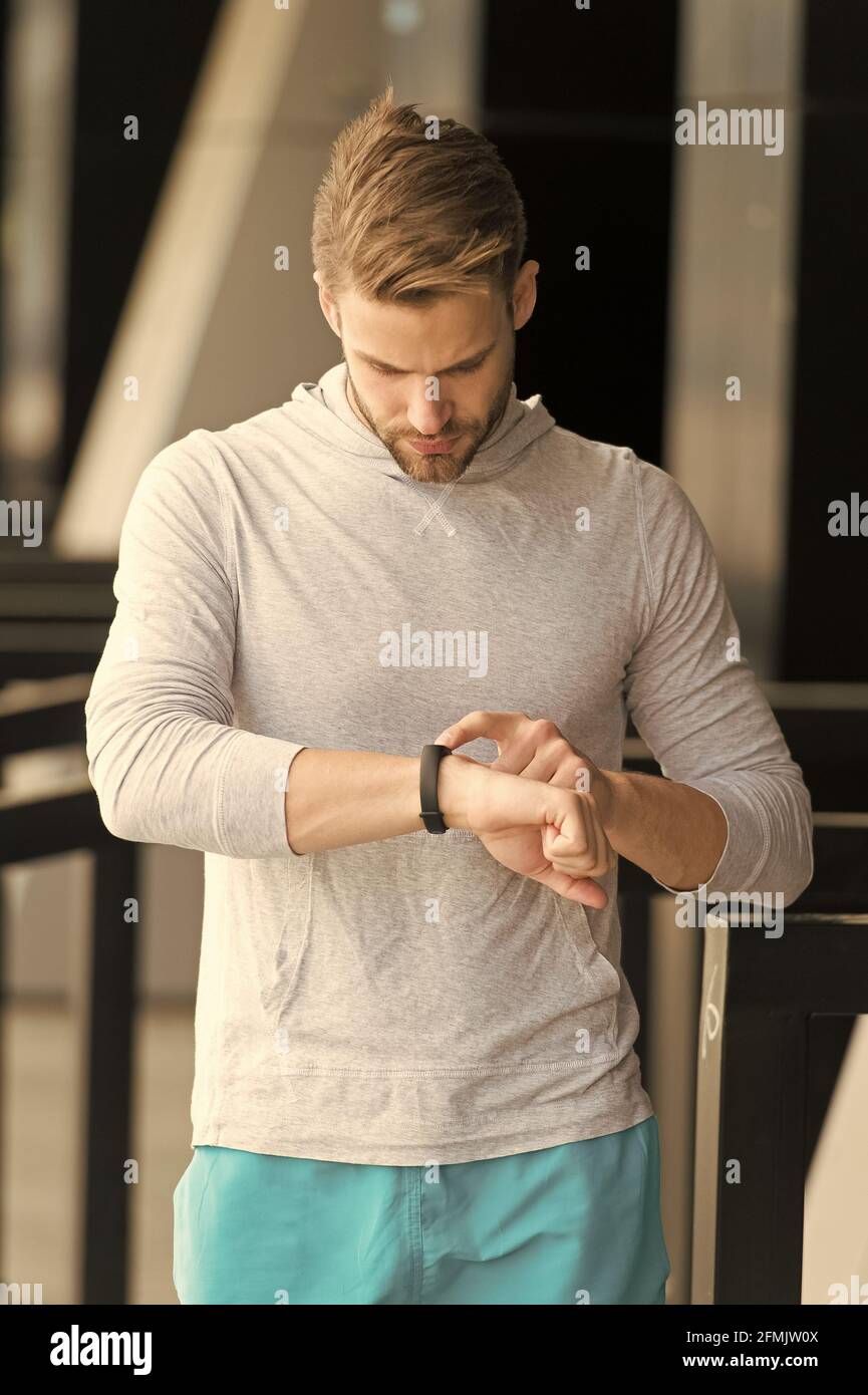 Best training sportsman tracking hi-res stock photography and images ...