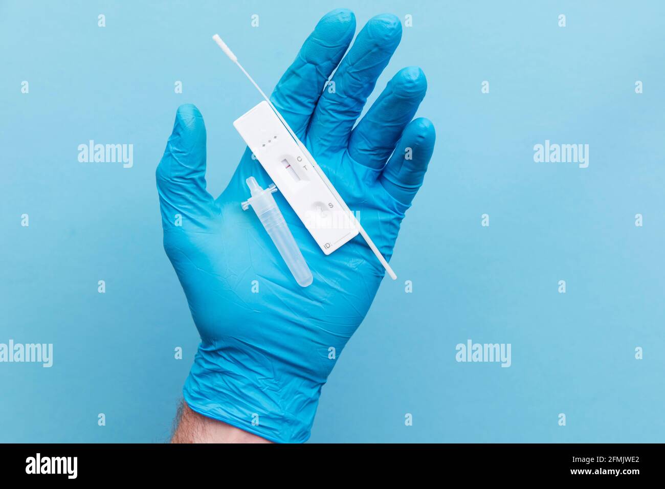 Covid 19 lateral flow testing hi-res stock photography and images - Alamy