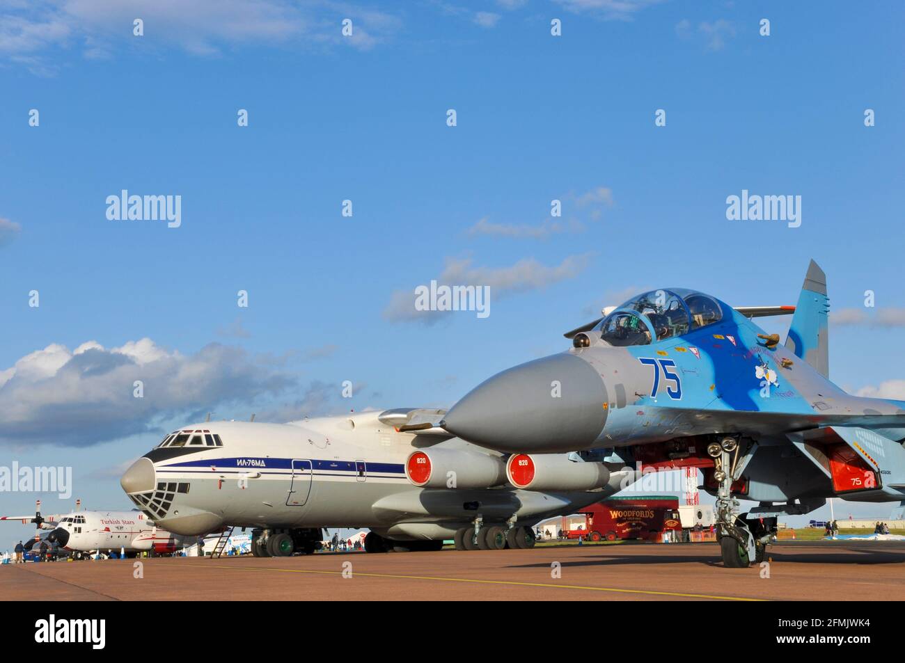 Ukrainian Air Force Ilyushin Il 76 Candid and Sukhoi Su 27 Flanker ...