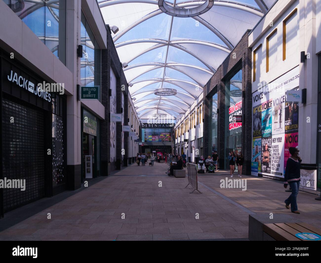 Newport wales city centre hi-res stock photography and images - Alamy