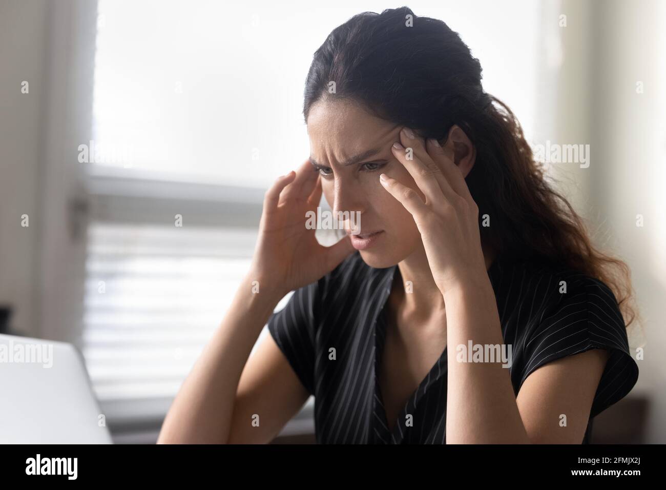 Information overload computer hi-res stock photography and images - Alamy