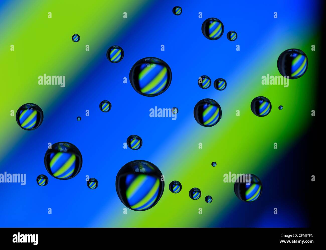 Beautiful coloured diffraction effects from water droplets on glass ...