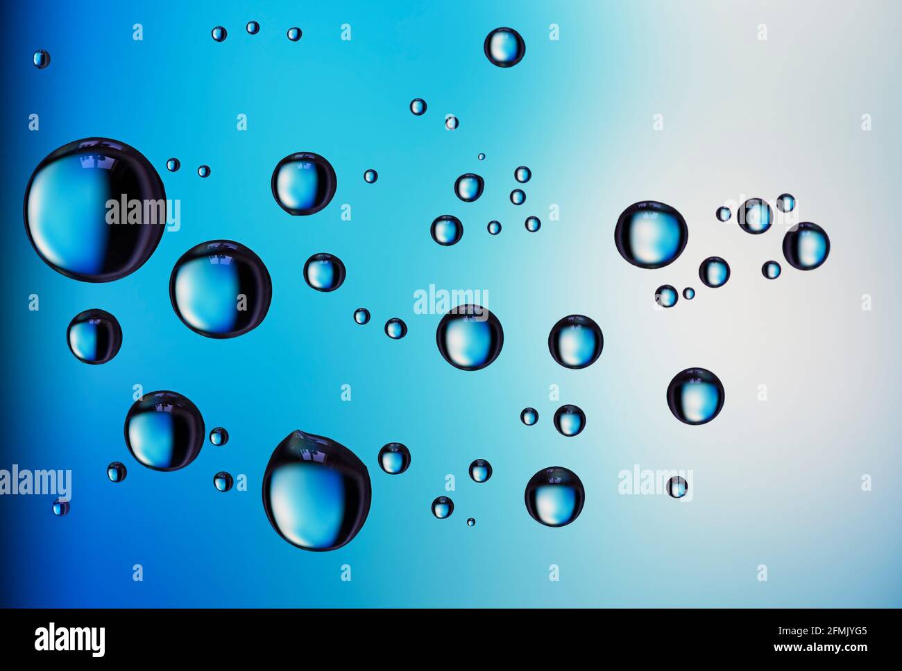 Beautiful coloured diffraction effects from water droplets on glass ...