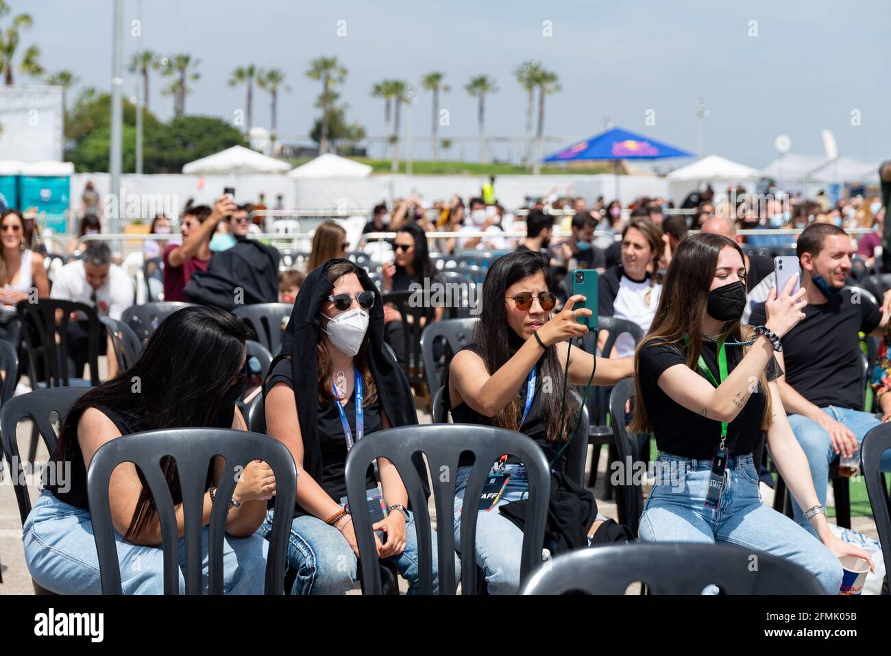Concert masks hi-res stock photography and images - Alamy