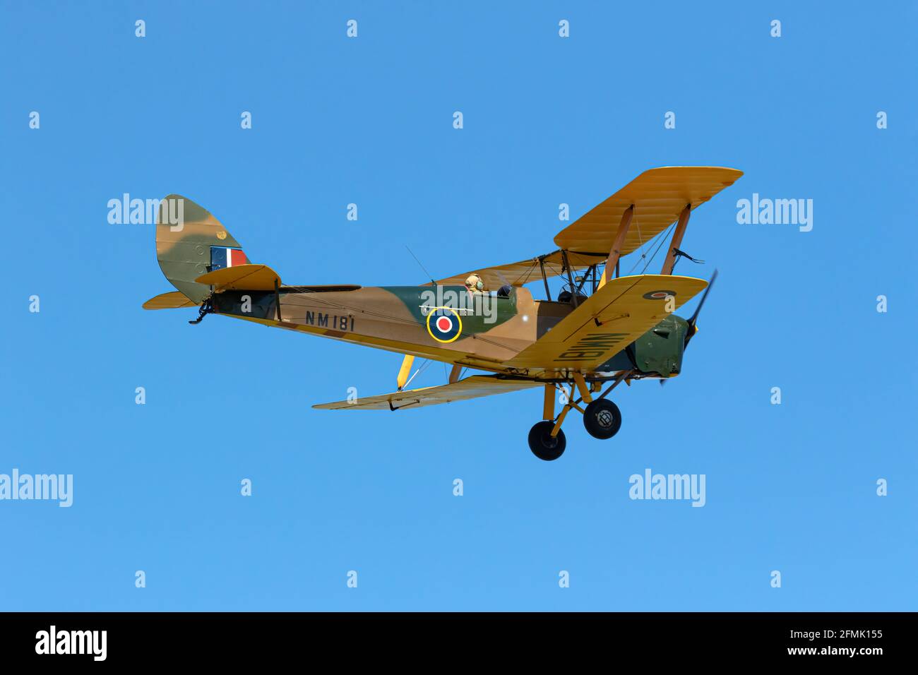 De Havilland DH82 Tiger Moth trainer of the RAF Stock Photo - Alamy