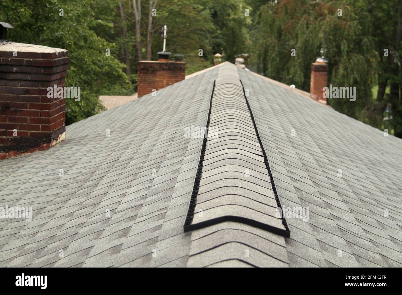 Roofing ridge hi-res stock photography and images - Alamy