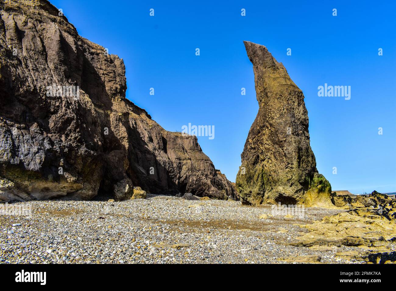 Sea stack at Seaham Stock Photo - Alamy