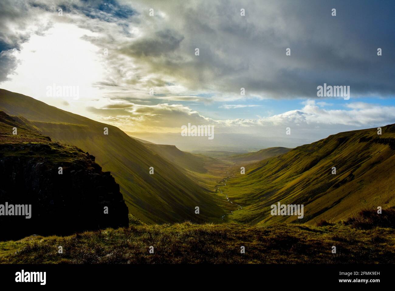 High cup nick hi-res stock photography and images - Alamy