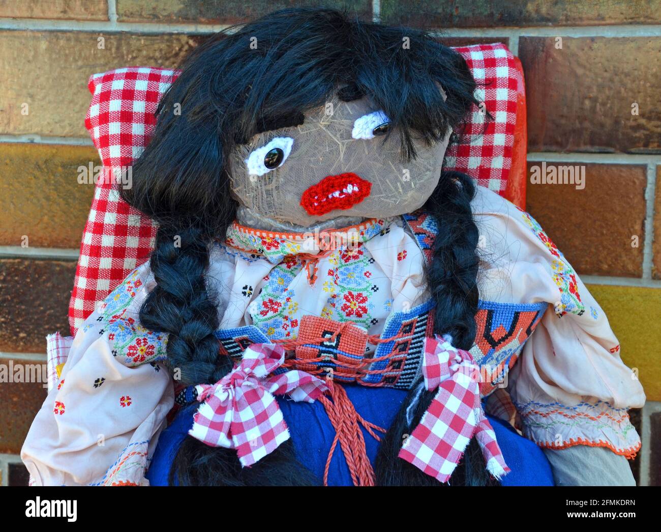 Straw doll craft hi-res stock photography and images - Alamy