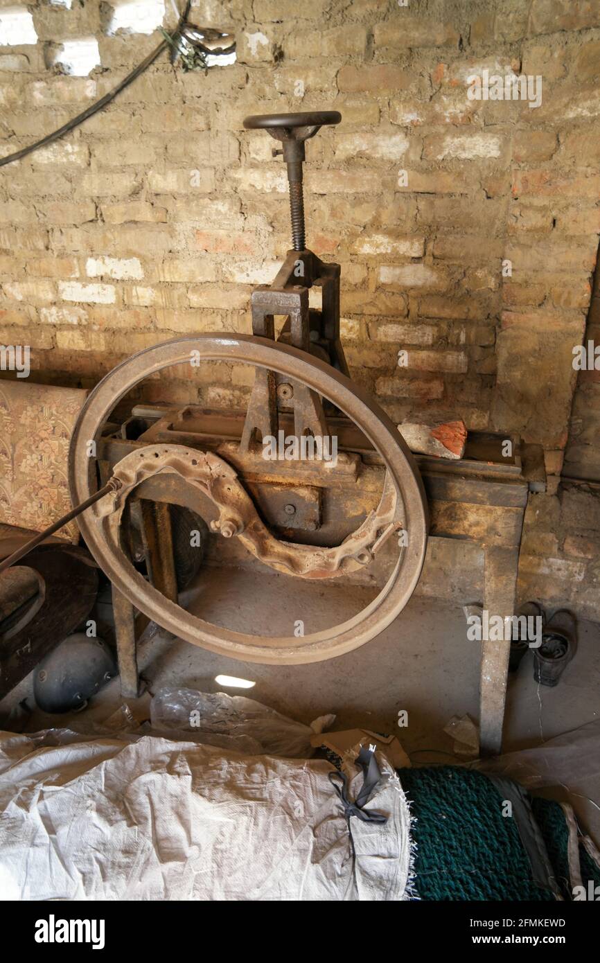 Making a cricket bat hi-res stock photography and images - Alamy
