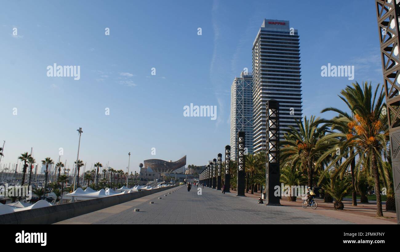 Barcelona, Catalunya: Beautiful landscape of the waterfront in ...
