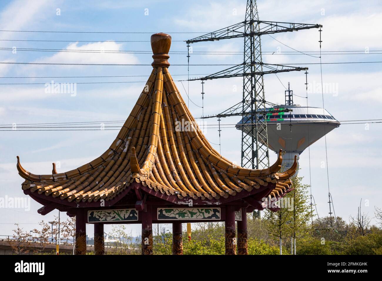 Chinese Dragon Pavilion in the Neuland Park, in the background the ...