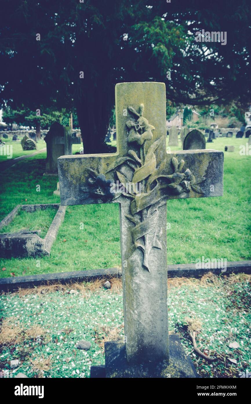 Lilies and cross hi-res stock photography and images - Alamy