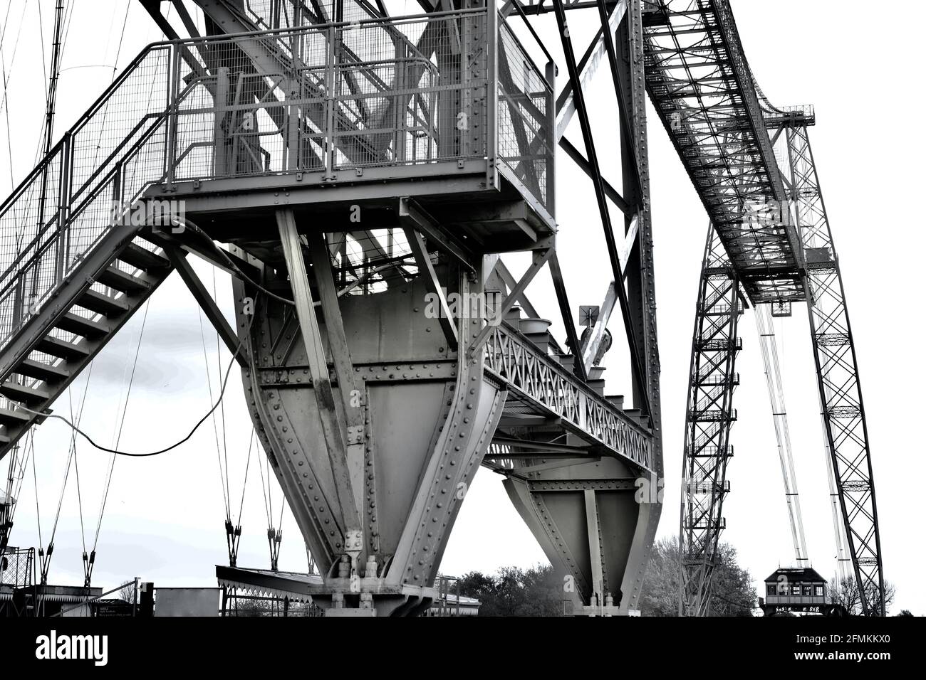 Newport Transporter Bridge, constructed in 1902 crosses the River Usk ...