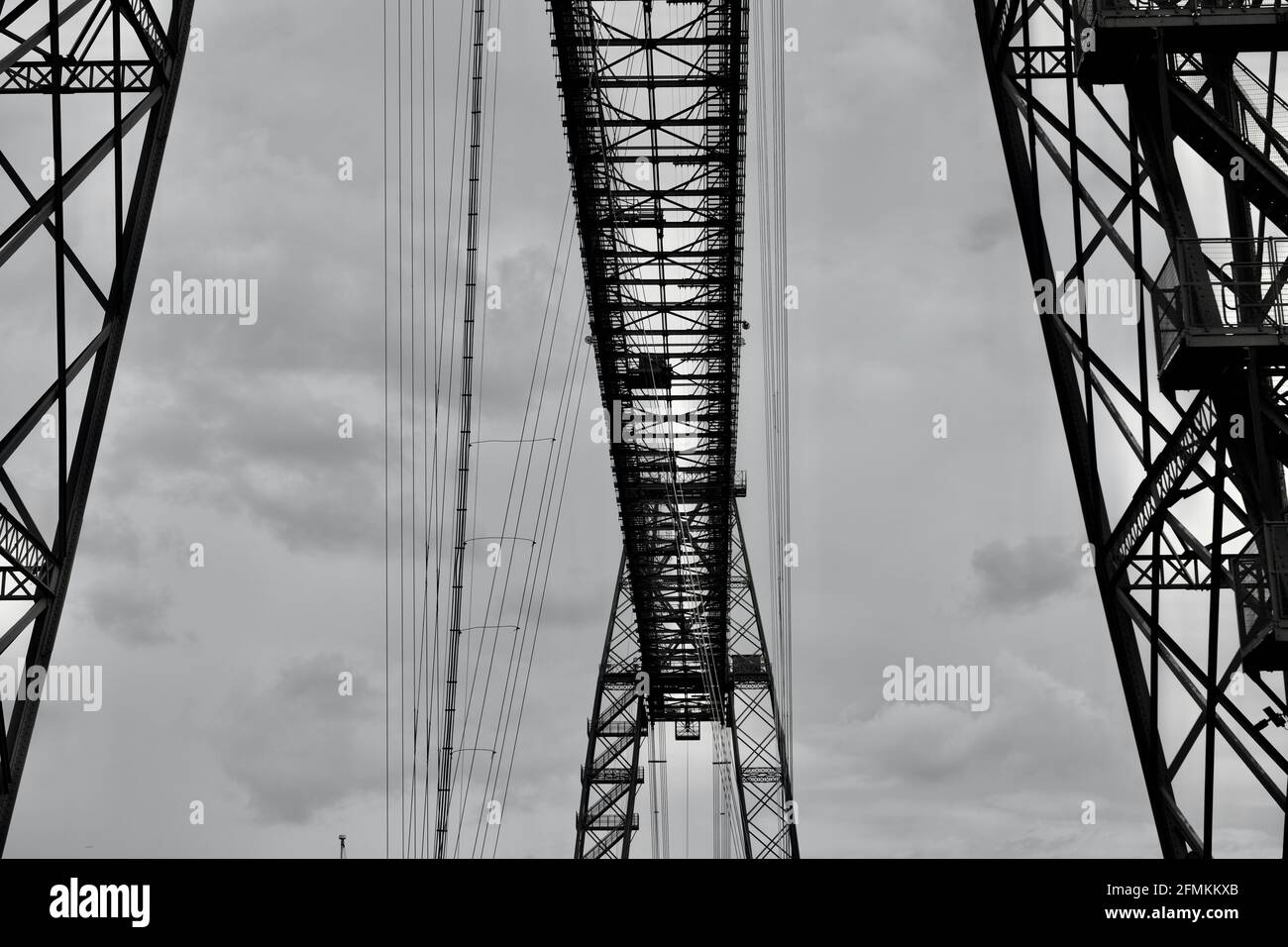 Newport Transporter Bridge, constructed in 1902 crosses the River Usk ...