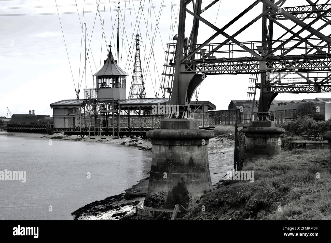 Newport Transporter Bridge, constructed in 1902 crosses the River Usk ...
