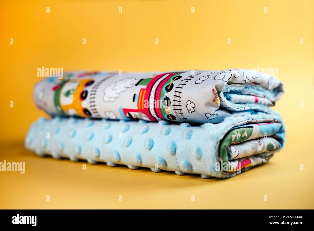 Baby blanket background hi-res stock photography and images - Alamy