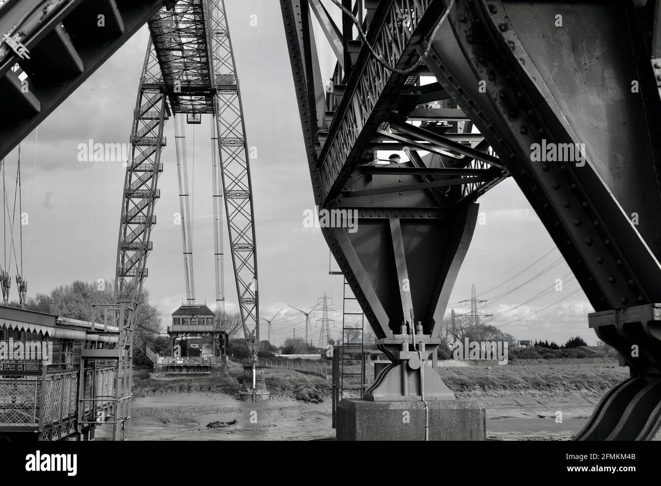 Newport Transporter Bridge, constructed in 1902 crosses the River Usk ...