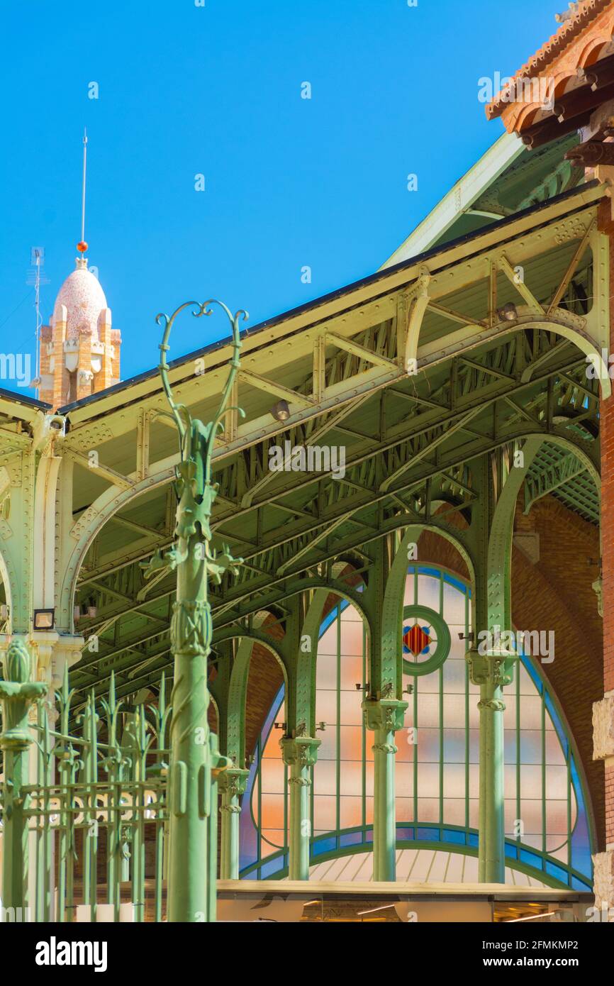 Mercado interior exterior hi-res stock photography and images - Alamy