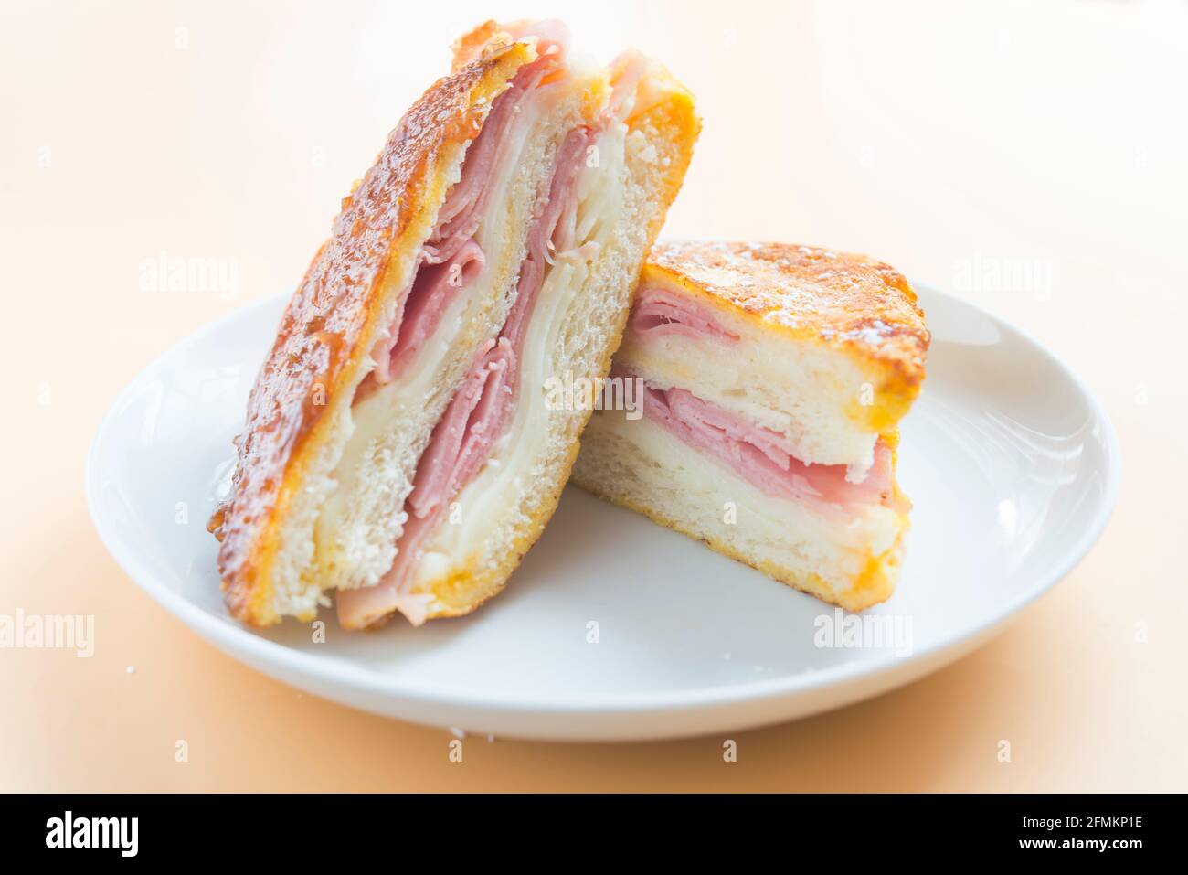 Monte cristo sandwich hi-res stock photography and images - Alamy