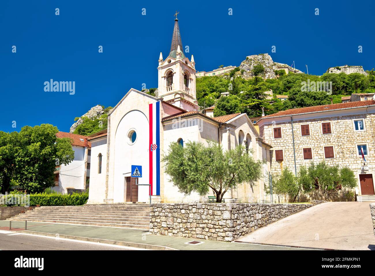 Town of Knin and Church and fortress street view, Dalmatian Zagora ...