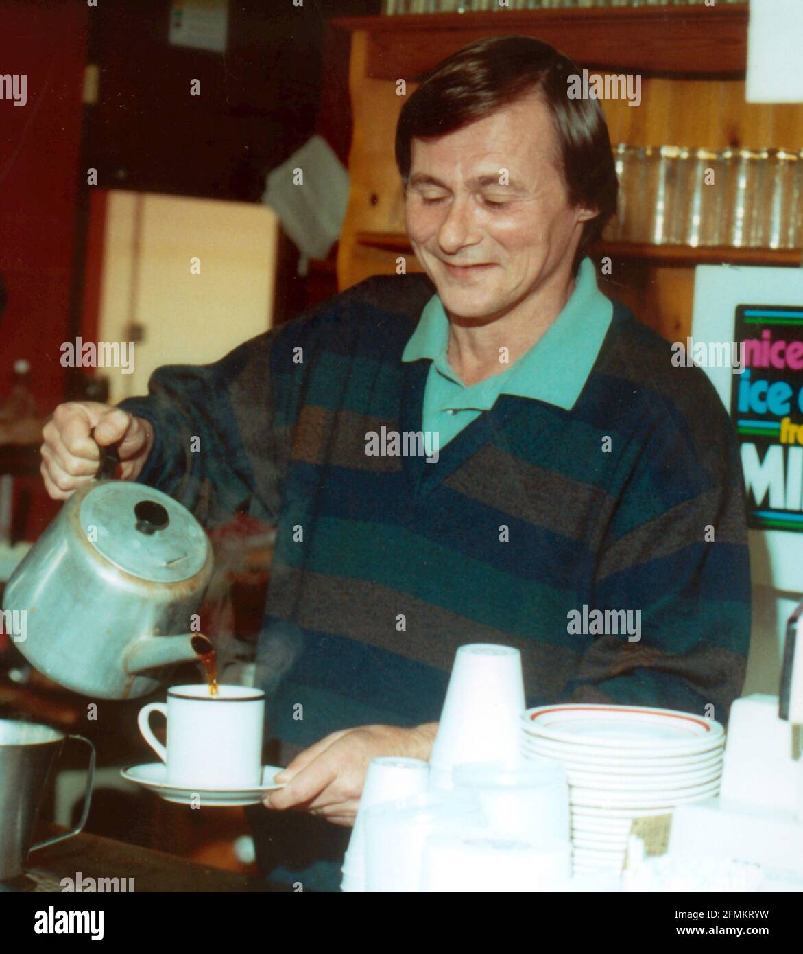 SOUTHAMPTON'S 1976 CUP FINAL GOAL HERO BOBBY STOKES WORKING AT THE ...