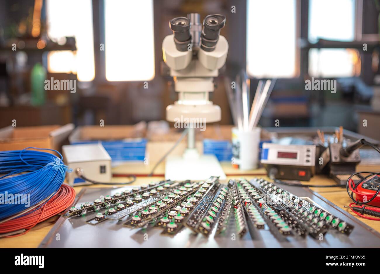 Electric circuit switch laboratory hi-res stock photography and images ...