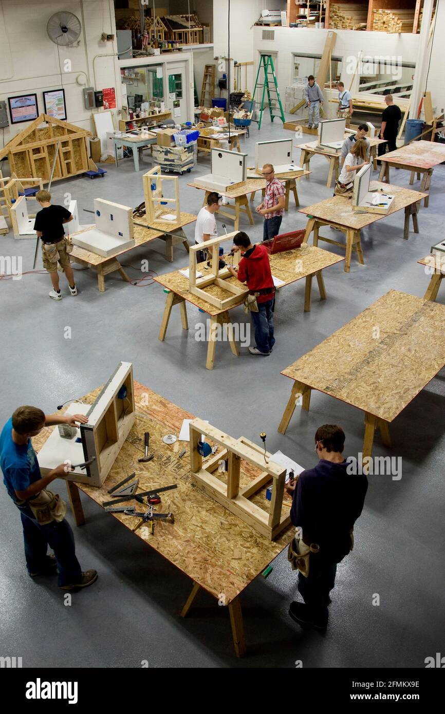 Technology in classroom instruction hi-res stock photography and images ...