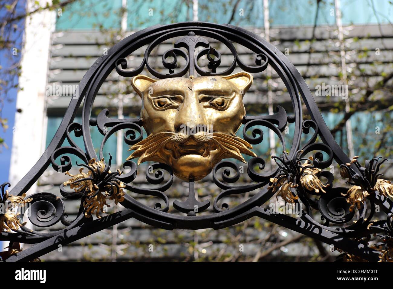 Iron work in the city of london Stock Photo - Alamy