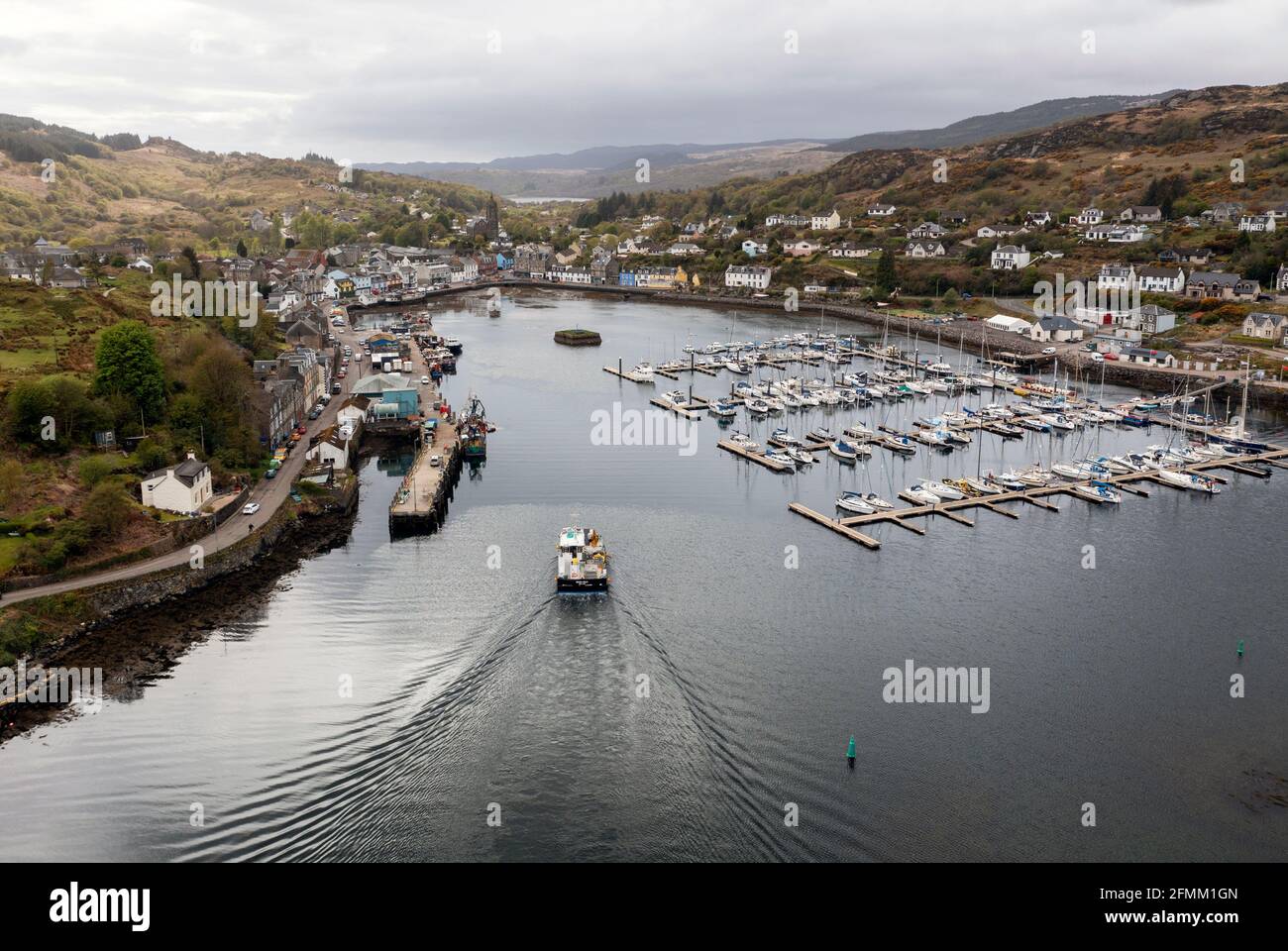 Harbour Tarbert High Resolution Stock Photography and Images - Alamy