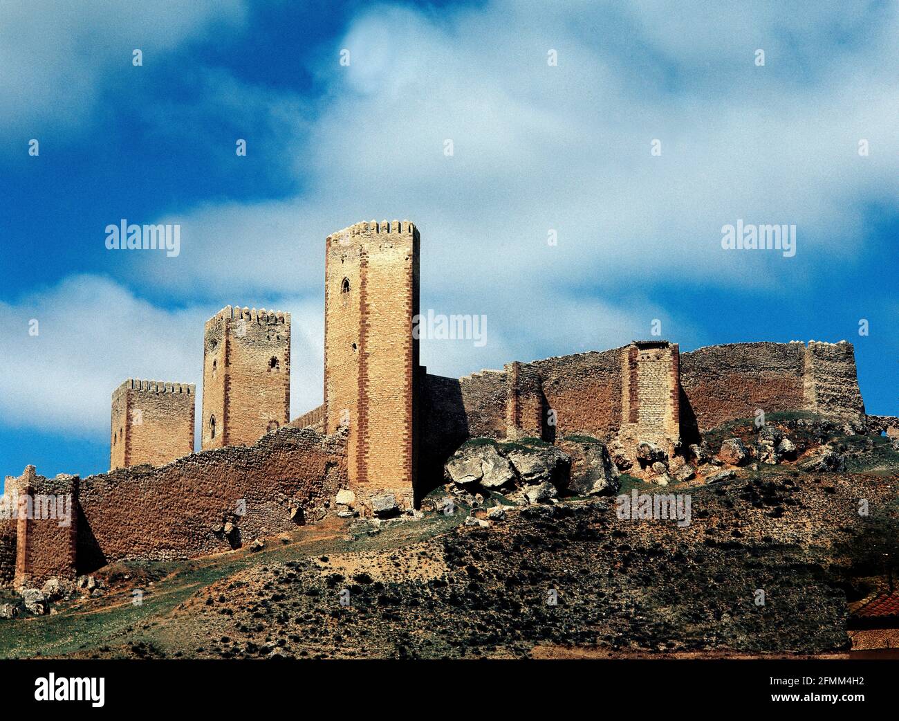 VISTA DEL CASTILLO DE MOLINA DE ARAGON - SIGLO XIII. Location: CASTILLO ...