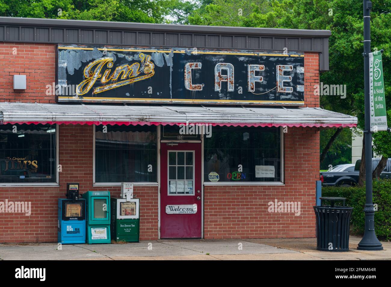 Old restaurant sign in the Mississippi Delta Stock Photo - Alamy